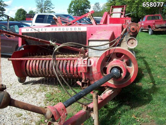 Used Massey Ferguson 124 Square Baler - Small | AgDealer