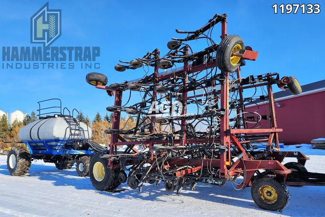 Used Seed Hawk 357 Magnum Air Seeder | AgDealer