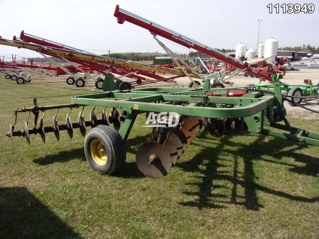 Used John Deere T-210 Disc | AgDealer