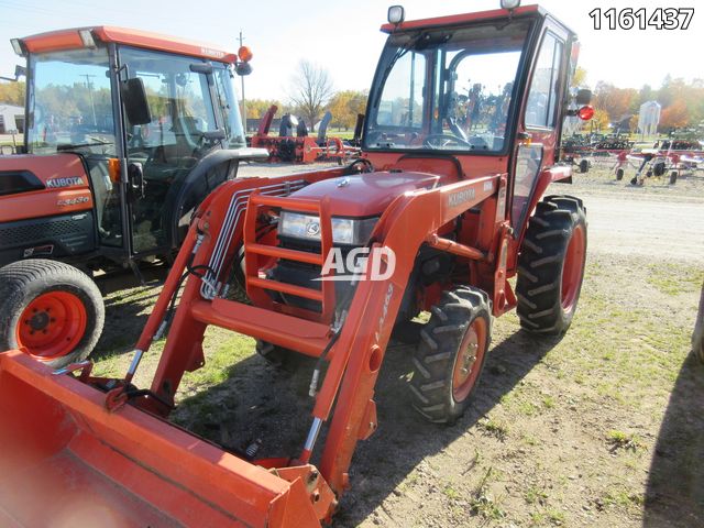 Used 2009 Kubota L3400 Loader - Articulating | AgDealer