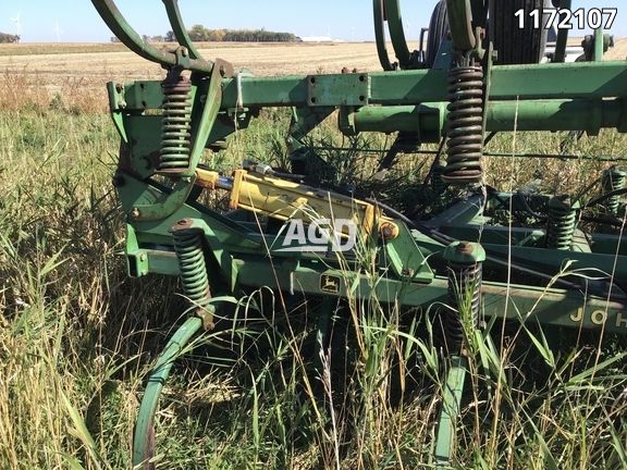 Used John Deere 1610 Chisel Plow | AgDealer