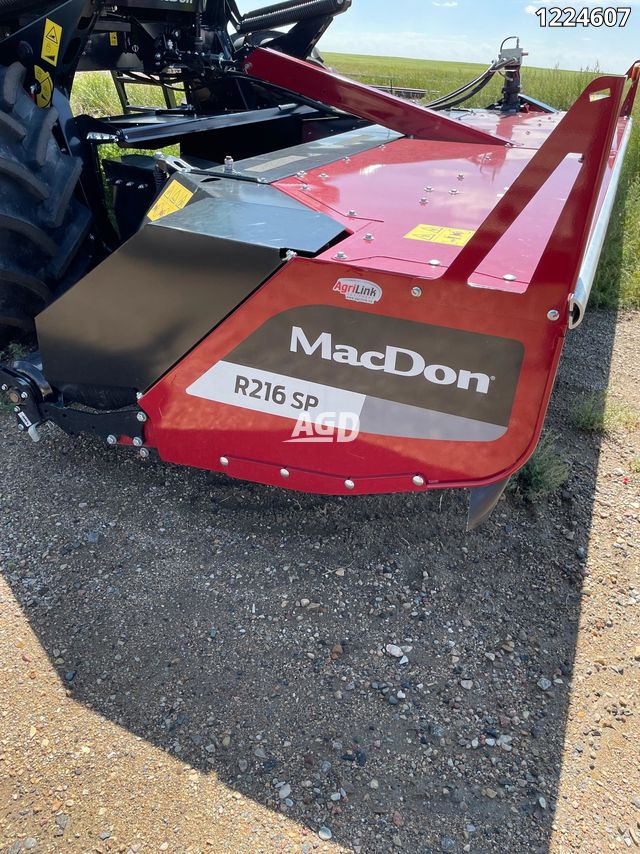 New 2023 MacDon R216 Header - Disc | AgDealer