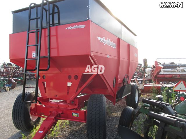 New AgriMaster 600 Bushel Gravity Box | AgDealer