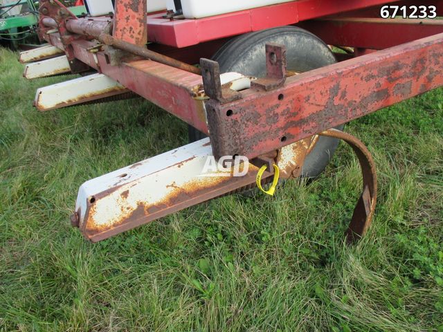 Used Case IH 645 Chisel Plow | AgDealer