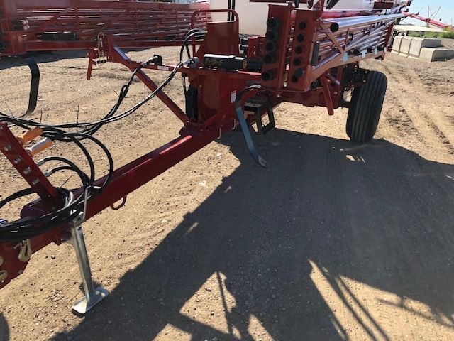 2022 Salford VALMAR 246 Spreader - Fertilizer - AgriLink Equipment Ltd