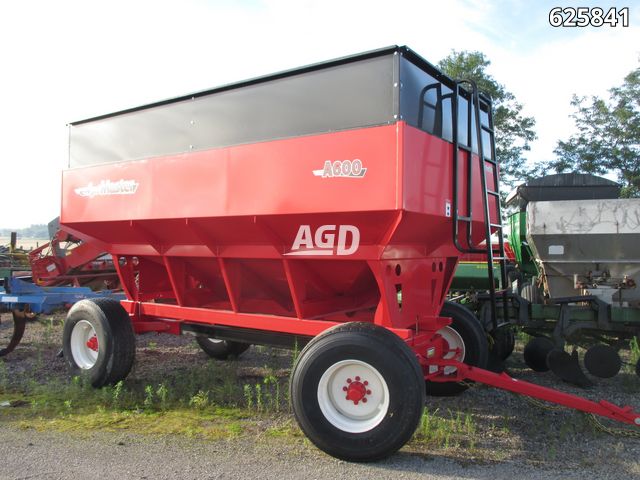 New AgriMaster 600 Bushel Gravity Box | AgDealer