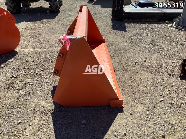 Used Kubota B1626 Bucket | AgDealer