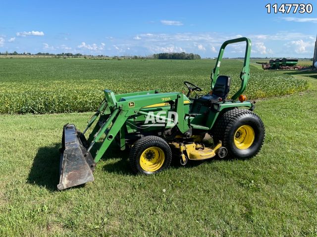 Used 1998 John Deere 955 Tractor | AgDealer