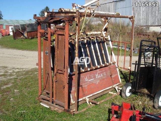 Used My-D-Hand Cattle Squeeze | AgDealer