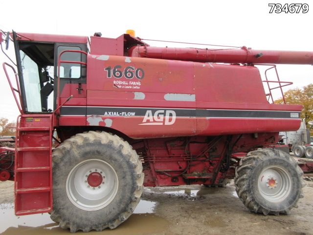 Used Case IH 1660 Combine | AgDealer