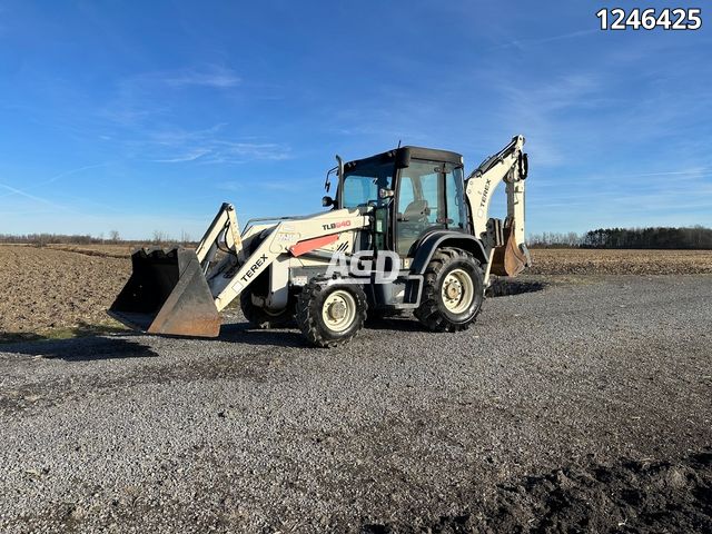 Used 2011 Terex TLB840 Backhoe Loader | AgDealer