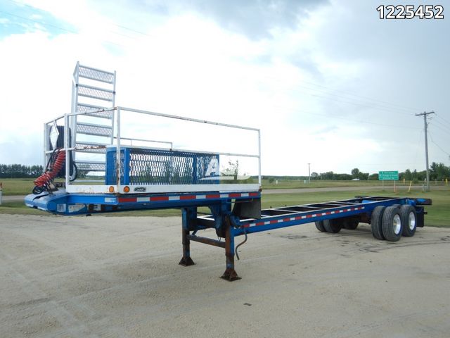 Used 2005 Gentex 41ft Tandem Chassis Trailer - Step Deck | AgDealer