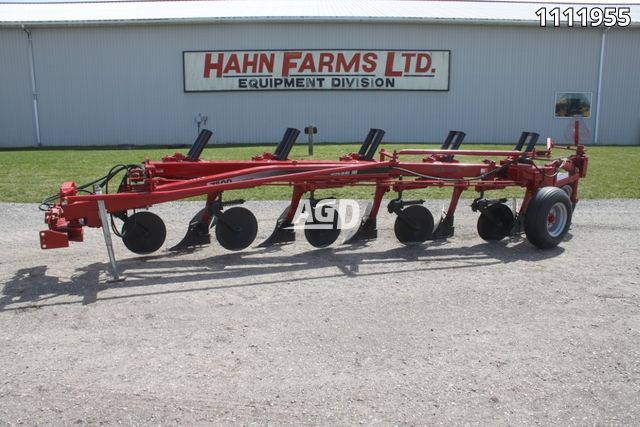 Used Case IH 7500 Plow | AgDealer