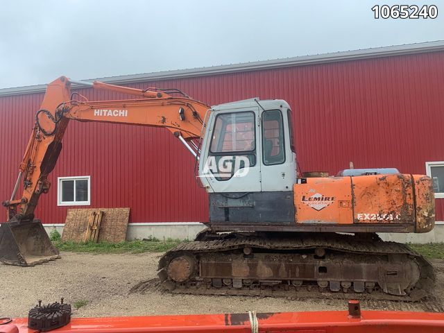 Used Hitachi EX220 LCK-2 Excavator | AgDealer
