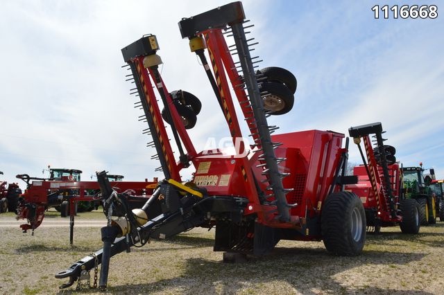 Kongskilde Rock Pickers Tillages For Sale in Canada & USA | AgDealer