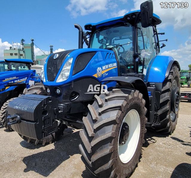 New 2023 New Holland T7.190 Tractor | AgDealer