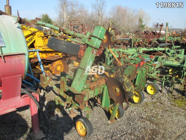 Used John Deere 4 row Row Crop Cultivator | AgDealer
