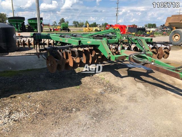 Used John Deere 510 Disc Chisel | AgDealer