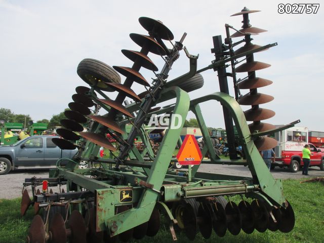 Used John Deere 230 Disc | AgDealer