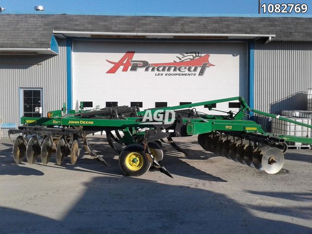 Used 1900 John Deere 512 Subsoiler | AgDealer