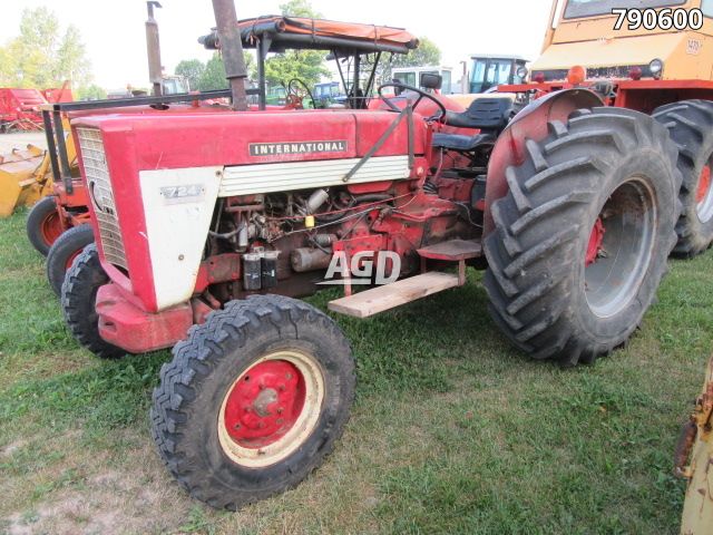 Used International Harvester 724 Tractor | AgDealer