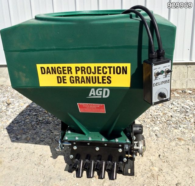 Neuf 2019 other DELIMBE SEEDER T15 120L Semoir à air | AgricoleIdéal