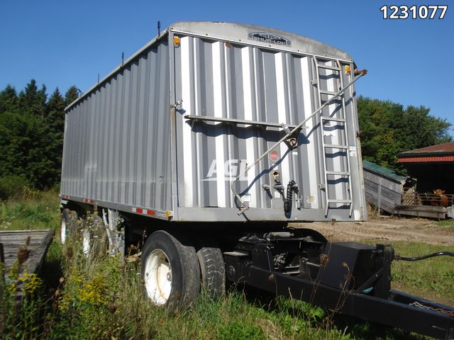 Usagé hopper bottom Remorque à grain | AgricoleIdéal