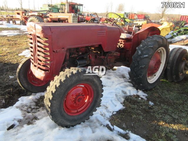 Used International Harvester B250 Tractor | AgDealer