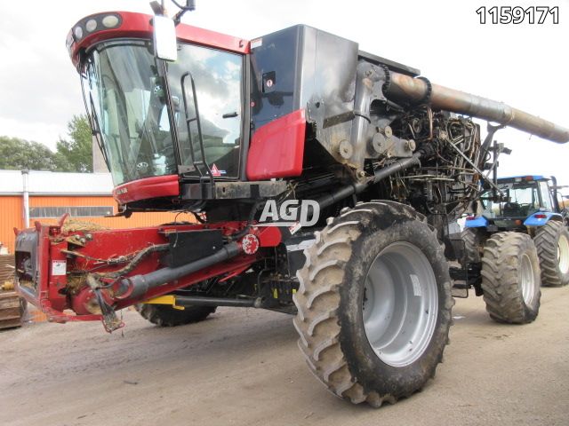 Used Case IH 8010 Combine | AgDealer