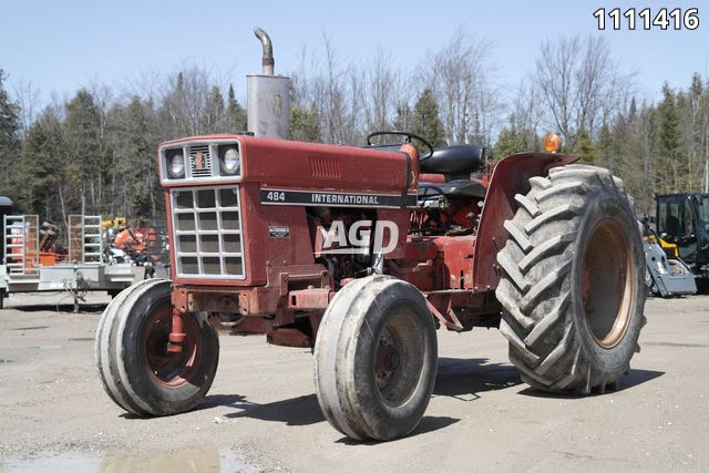International Harvester 484 40 HP to 99 HP Tractors à vendre au Canada ...