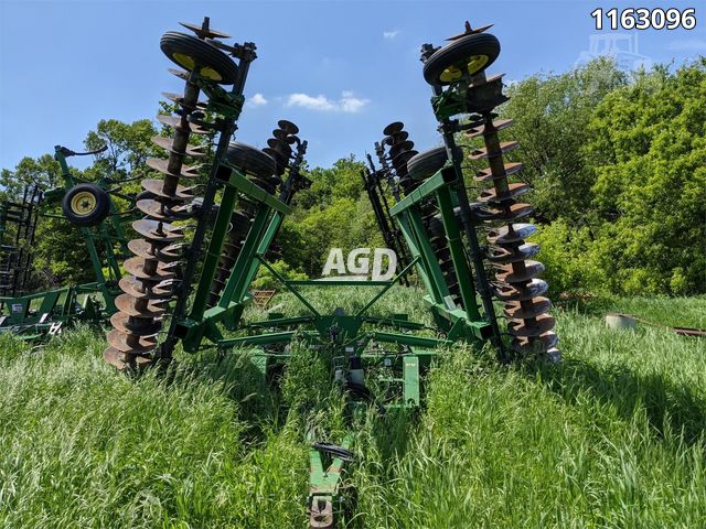 Used John Deere 637 Disc | AgDealer