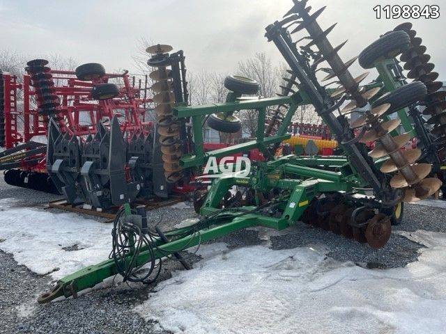 Used John Deere 637 Disc | AgDealer