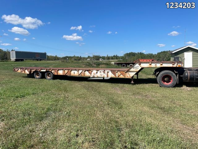 Used 1982 Muv-All 44’ tandem Trailer - Step Deck | AgDealer