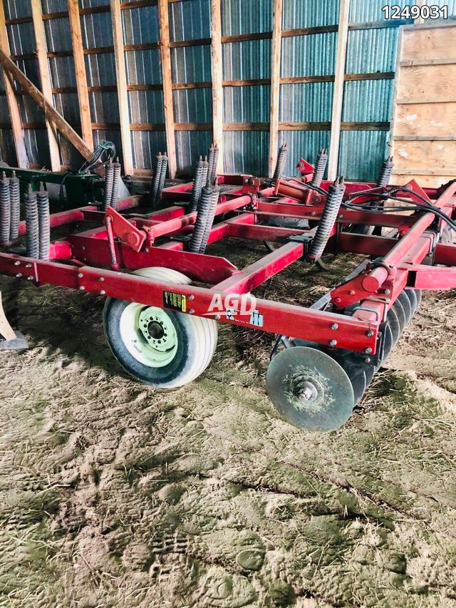 Used 2000 Case IH 6500 Chisel Plow | AgDealer