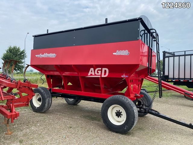 New 2023 AgriMaster A600 Gravity Box | AgDealer
