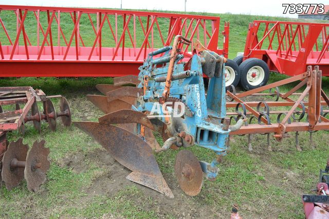 Used Overum 3F Plow | AgDealer