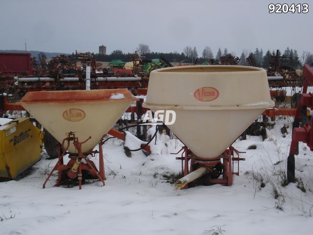 Used Vicon Misc Spreader - Fertilizer | AgDealer
