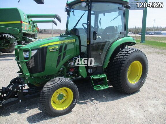 Used John Deere 4052R Tractor | AgDealer