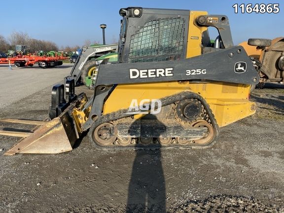 Used 2019 John Deere 325g Skid Steer | AgDealer