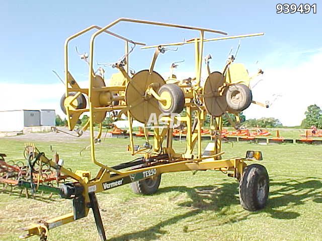 Vermeer Tedder Rakes Hay & Forages For Sale in Canada & USA | AgDealer