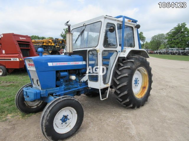 Ford 4000 40CV à 99CV Tractors à vendre au Canada et aux États-Unis ...