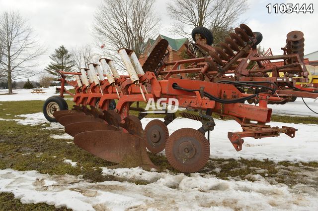 Used International Harvester 720 Plow | AgDealer