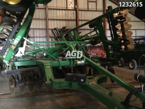 Used 2013 John Deere 2720 Disc Ripper | AgDealer