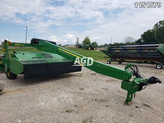 Used 2015 John Deere 835 Disc Mower Conditioner | AgDealer