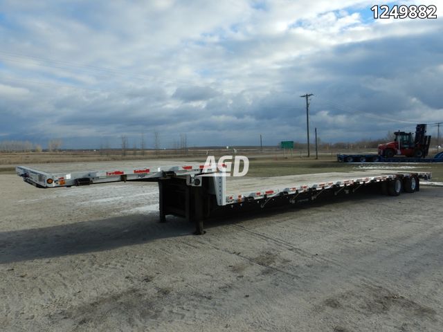 Used 2012 Lode King 53ft Tandem Lo-Pro Trailer - Step Deck | AgDealer