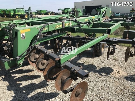 Used 2003 John Deere 2700 Disc Ripper | AgDealer