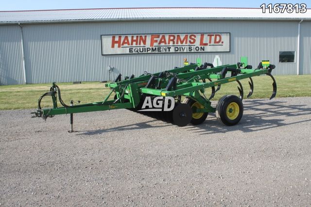 Used John Deere 714 Disc Chisel | AgDealer