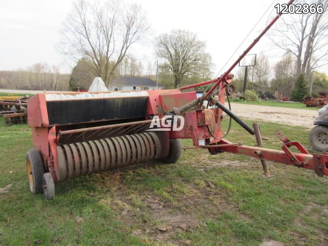 Used Massey Ferguson 124 Square Baler - Small | AgDealer