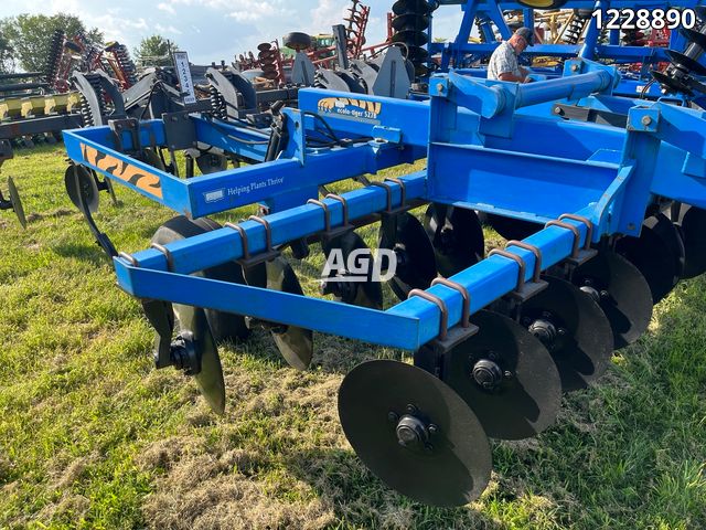 Used Case IH ECOLO TIGER 527B Disc Ripper | AgDealer