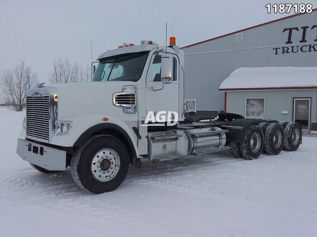 Used 2020 Freightliner 122SD Semi-Truck | AgDealer